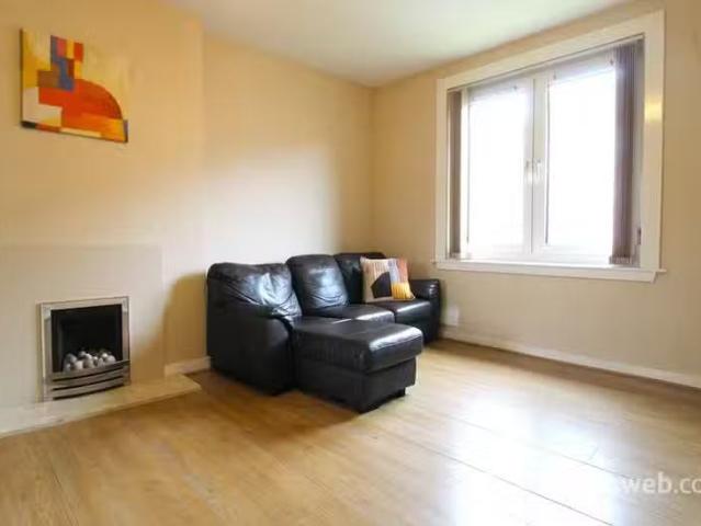 Cheap 2 BR Property to rent in Seaforth Road, Aberdeen, AB24