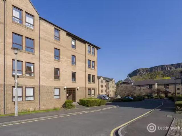 For Rent! 2 BR Property to rent in Parkside Terrace