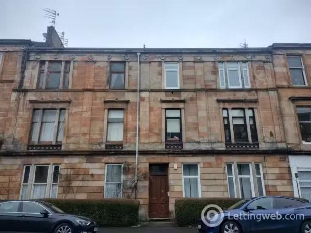 Rental! 2 BR Property to rent in Queen Mary Avenue, Glasgow, G42