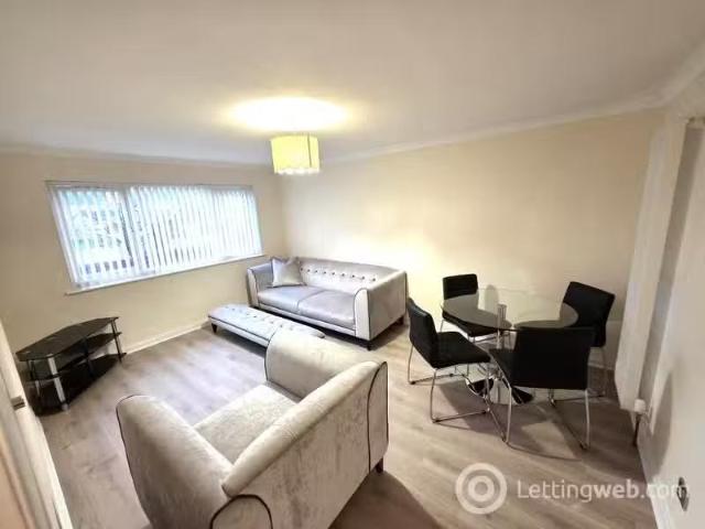 For Rent! 2 BR Property to rent in Rousay Place, Sheddocksley.