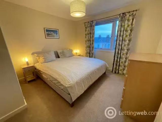 Deal! 2 BR Property to rent in Willowbrae Road, Willowbrae, Ed.