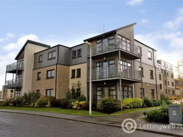 Cozy 2 BR Property to rent in Tailor Place, Aberdeen, AB24