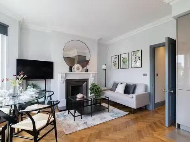 Cheap 2 BR Saint Dunstan's Road