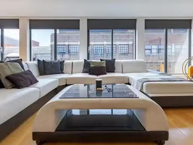 For Rent! 2 BR Tenby Street