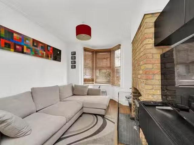 Nice 2 BR Thorpe Road