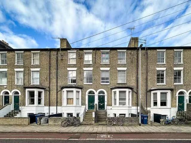 Cheap 3 BA 1 bedroom house share for rent in Room 3, Bateman S.