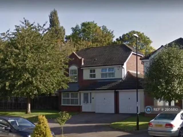 Nice 3 BA 1 bedroom house share for rent in Squires Way, Coven.