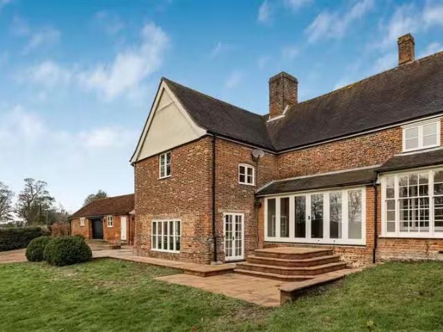 New 3 BA 4 bedroom house for rent in Church Hill, Lidgate, New.