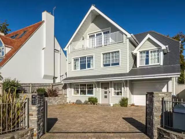 Cheap 3 BA 5 bedroom detached house for rent in Elms Avenue, L.