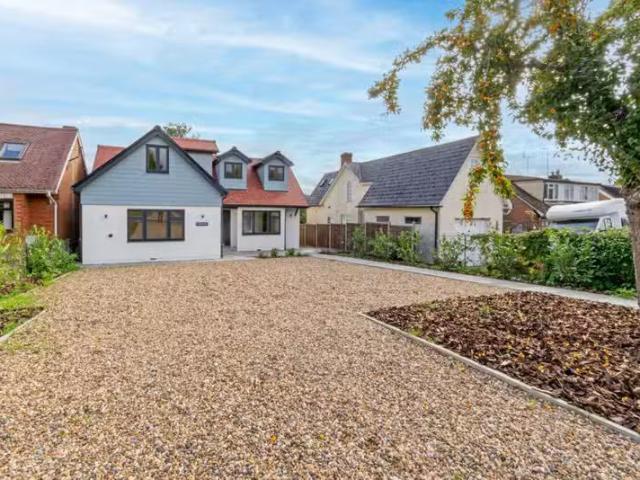 Just in! 3 BA 5 bedroom detached house for rent in Stortford R.