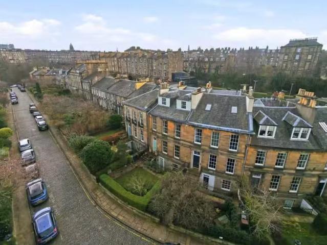 For Rent! 3 BA 6 bedroom house for rent in Ann Street, Edinbur.