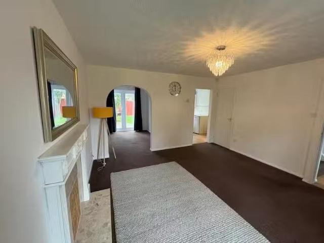 Rental! 3 bedroom detached house for rent in Bartleet Road, Sm.
