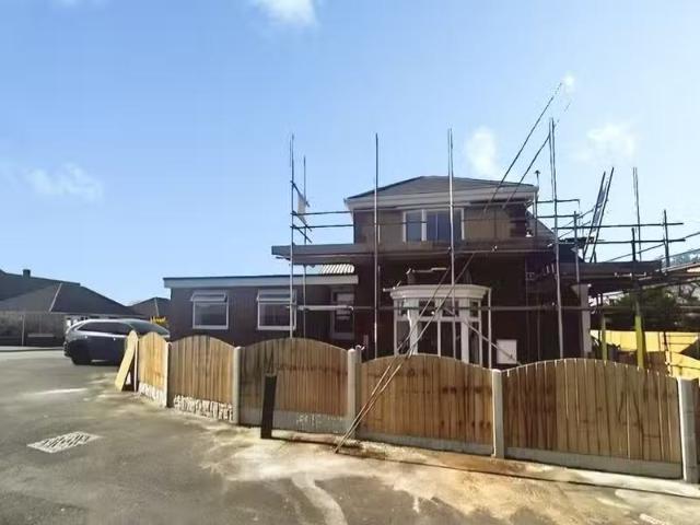 Cheap 3 bedroom Detached House to rent, Grosvenor Road, Bircot.