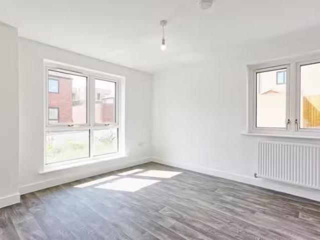 Unique 3 bedroom semi detached house for rent in Hammett Cresc.