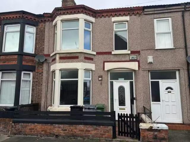 Charming 3 bedroom terraced house for rent in Florence Road, W.