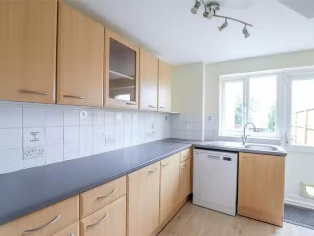 Just in! 3 bedroom terraced house for rent in Knowle Drive, Ha.