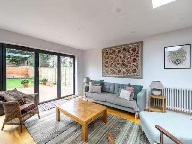 Charming 3 BR Hobson Road