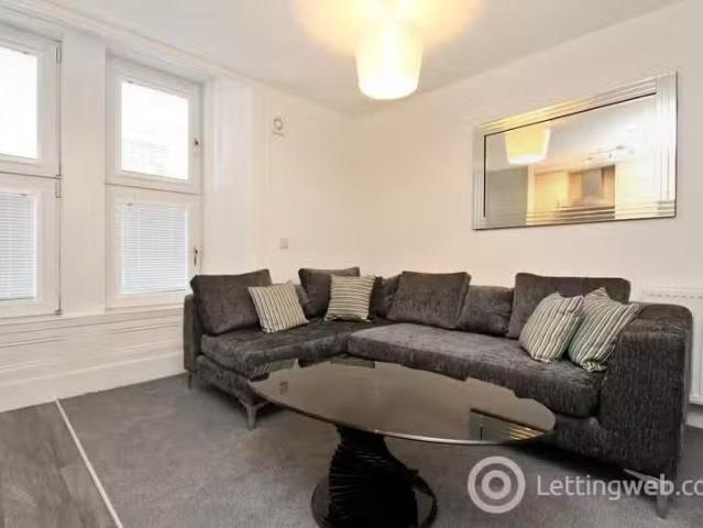 Cheap 3 BR Property to rent in Baldovan Terrace,, Dundee, DD4.