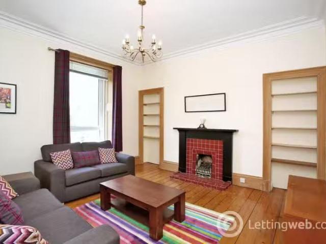 Cheap 3 BR Property to rent in Loanhead Place, Rosemount, Aber.