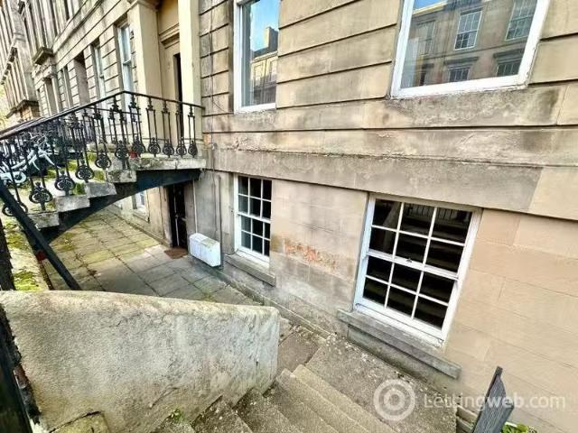 Just in! 3 BR Property to rent in West Princes Street, Woodlan.