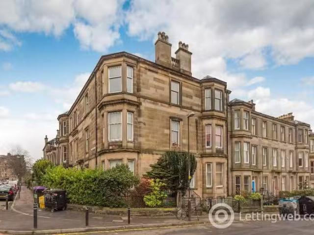 Deal! 3 BR Property to rent in Westhall Gardens, Bruntsfield.