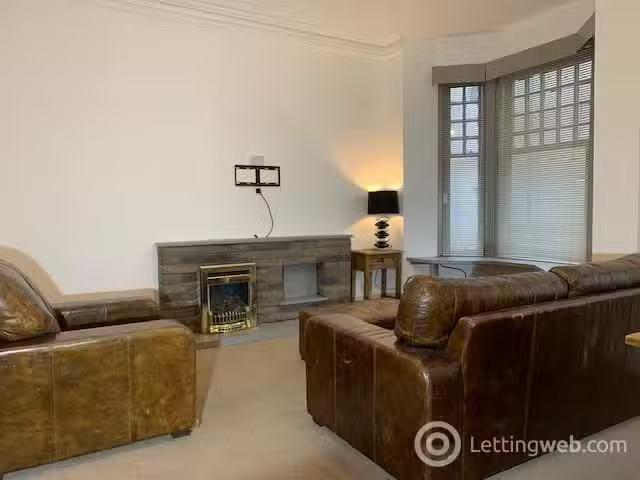 Nice 3 BR Property to rent in Trinity Street, City Centre, Ab.
