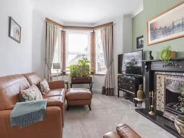 Rental! 3 BR Stornoway Road