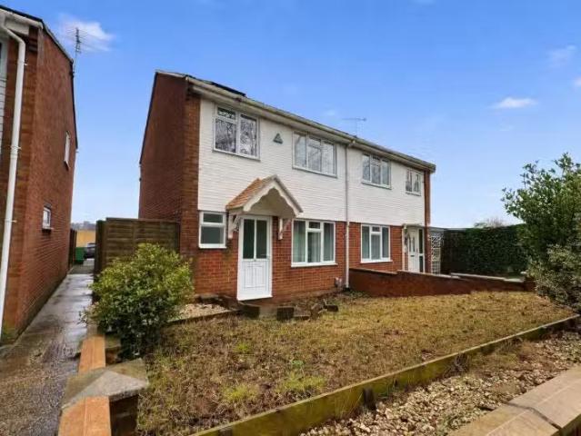 Rental! 3 BR Simmons Walk, BASINGSTOKE