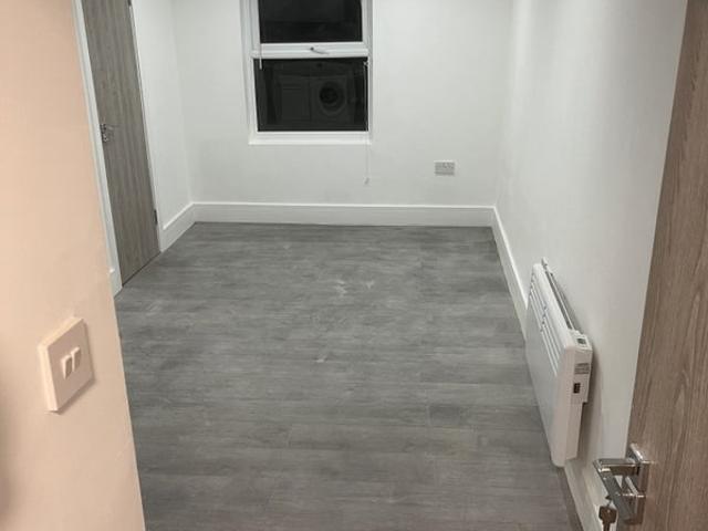 Cheap Brand New Large Studio Flat