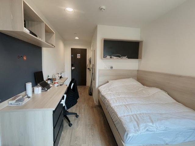Cheap esuite in London! All bills included
