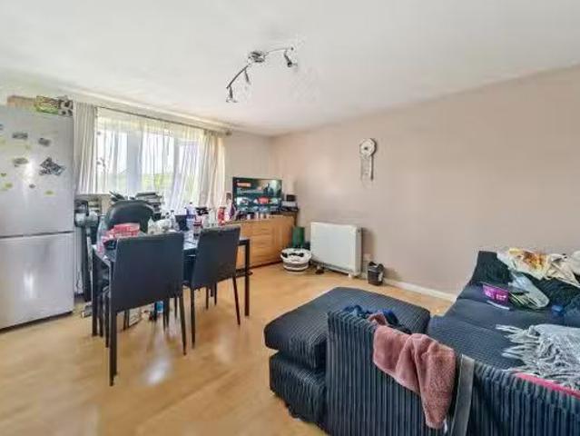 Cheap Flat to rent in Bridge Meadows, London SE14