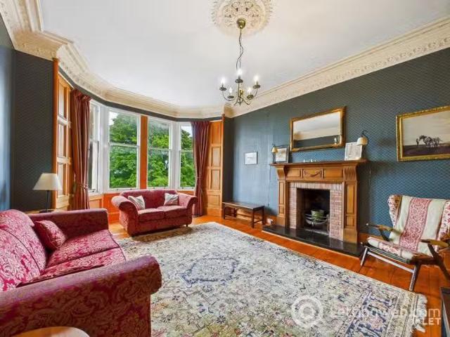 Cozy Property to rent in Merchiston Crescent, Merchiston, Edin.