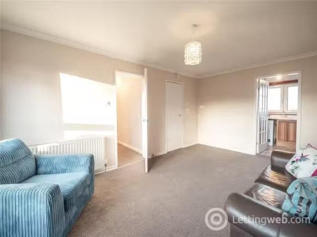 Cheap Property to rent in MORTONHALL PARK PLACE, Edinburgh, EH17