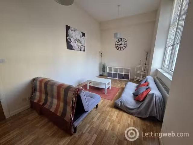 Rental! Property to rent in Crown Street, New Century House, C.