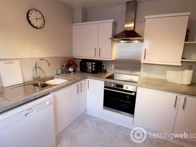 Rental! Property to rent in Glendale Mews, Mid Floor, AB11