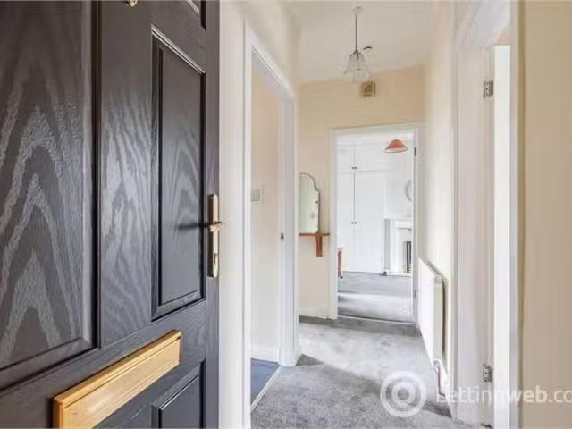 Charming Property to rent in Hutchison Place, Slateford, Edinb.