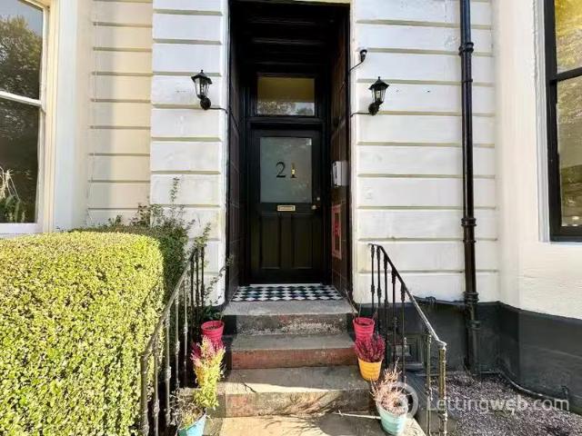 New Property to rent in Holyrood Crescent, West End, Glasgow.