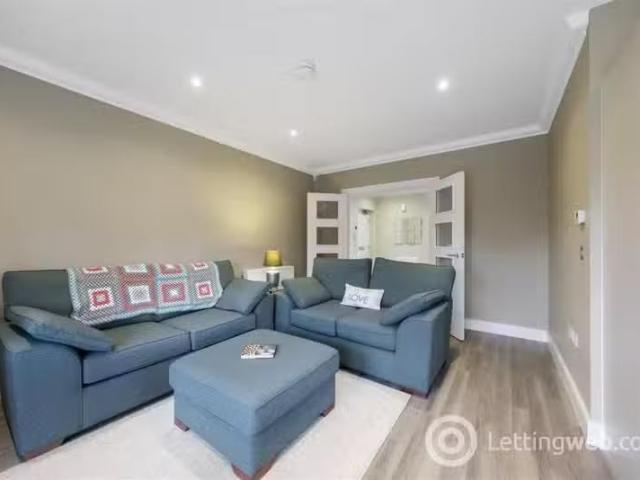 Deal! Property to rent in Kingsbarns House, Abbey Park Avenue.