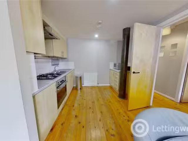 Nice Property to rent in Quayside Mills, Edinburgh, EH6
