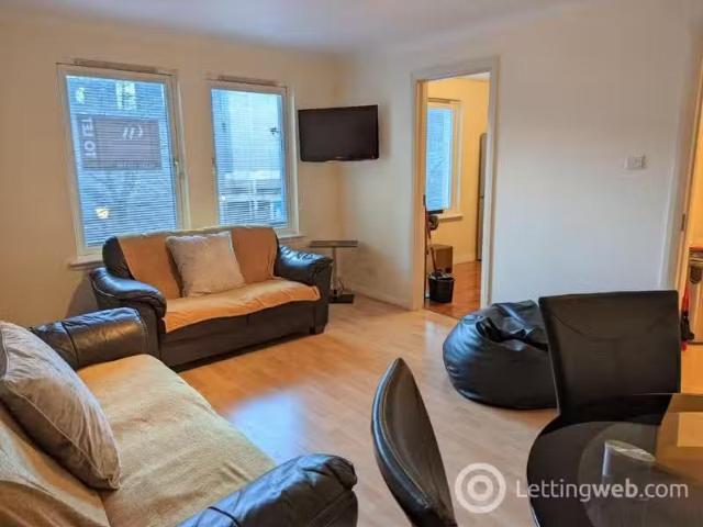 Nice Property to rent in Rennie's Court, City Centre, Aberdeen.