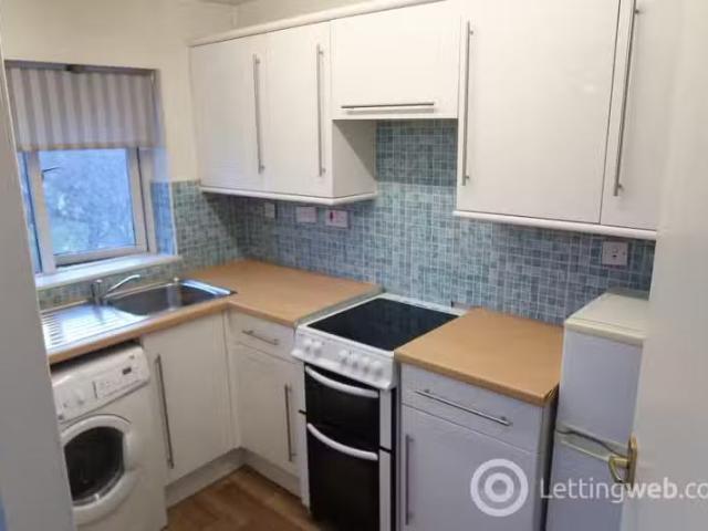 Rental! Property to rent in Robson Grove, Govanhill
