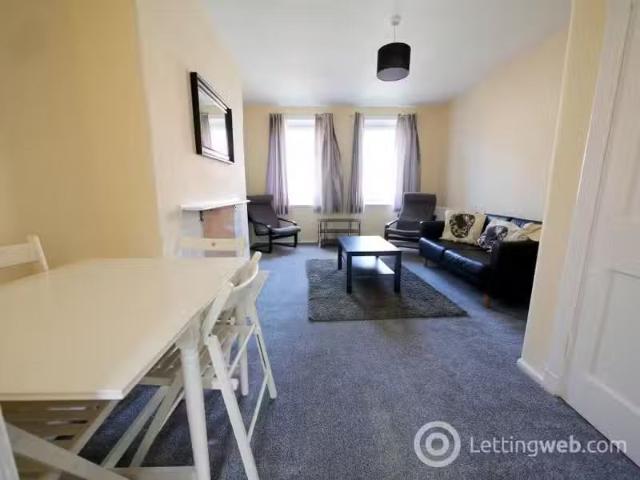Deal! Property to rent in Whitson Place East, Stenhouse, Edinb.