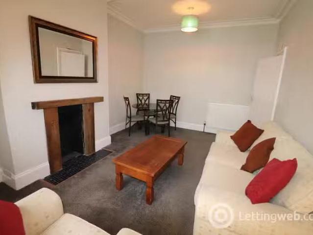 Just in! Property to rent in Willowbank Road, Ground Floor Lef.