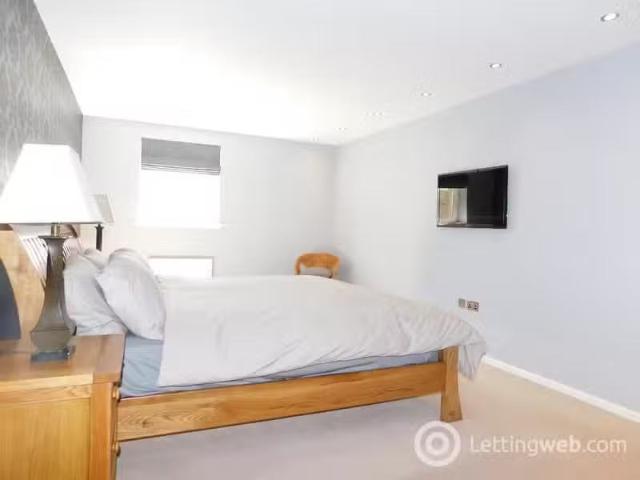 Charming Property to rent in 6, Tinto Place, Edinburgh, EH6 5FJ