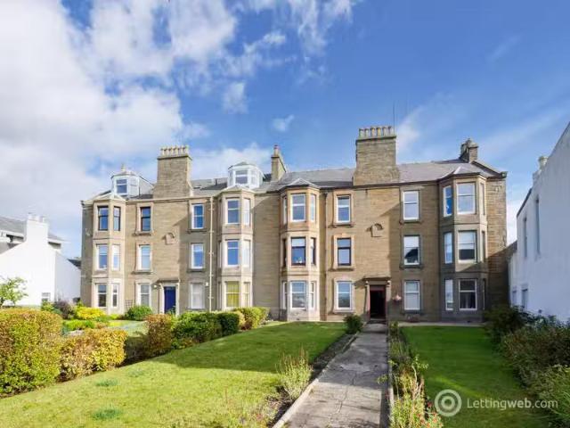 Cheap Property to rent in 95B, Beach Crescent, Broughty Ferry.