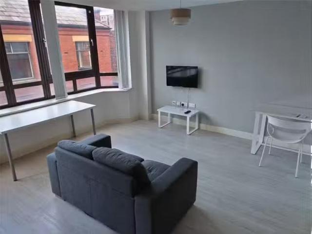 Just in! Property for rent in Provincial House, Nelson Square.