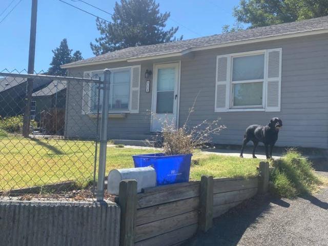 Cheap room for rent. Kennewick WA