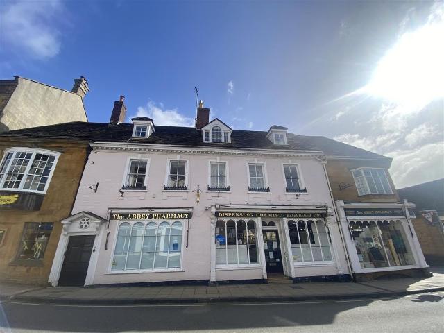 Cheap Street, Sherborne DT9, 3 bed flat to rent, £1,400 pcm | PrimeLocation