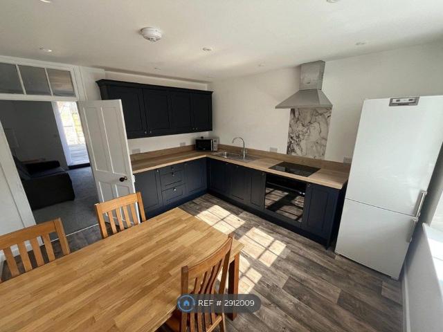 Cheap Street, Sherborne DT9, 3 bed flat to rent, £1,450 pcm | PrimeLocation