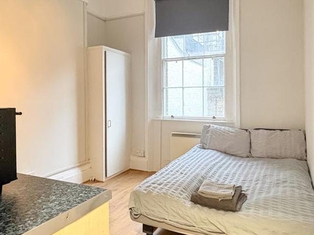 Cheap Studio,5 Mins Walk from Baker St Station